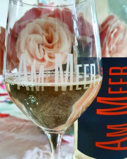 Jasminsalbe: Was hilft gegen Augenringe? | Oceanblue Style blog Ü50