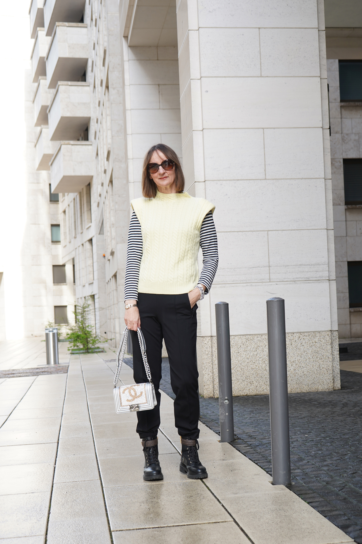 Pullunder -Liebe: Wie style ich den Klassiker edgy und cool?